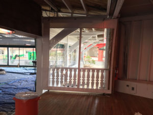 Restaurant Patio Enclosures - Clear Vinyl :PYC Awnings